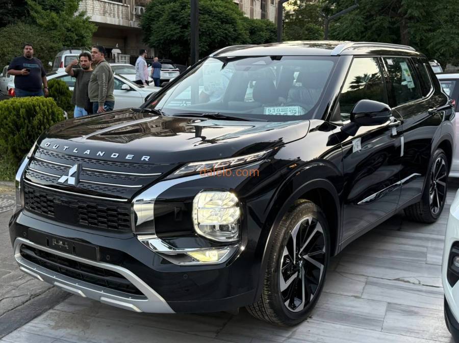 Mitsubishi / Outlander