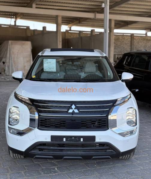 Mitsubishi / Outlander 606