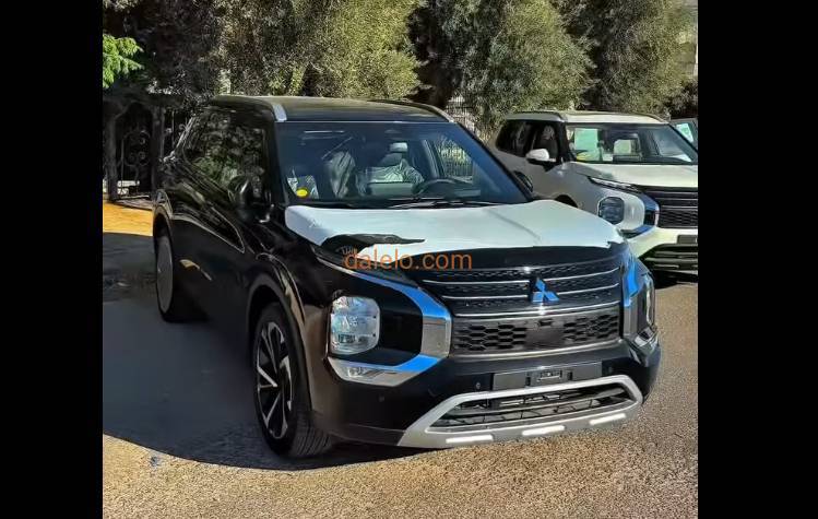 Mitsubishi / Outlander WD4