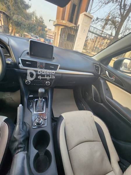 Mazda / 3