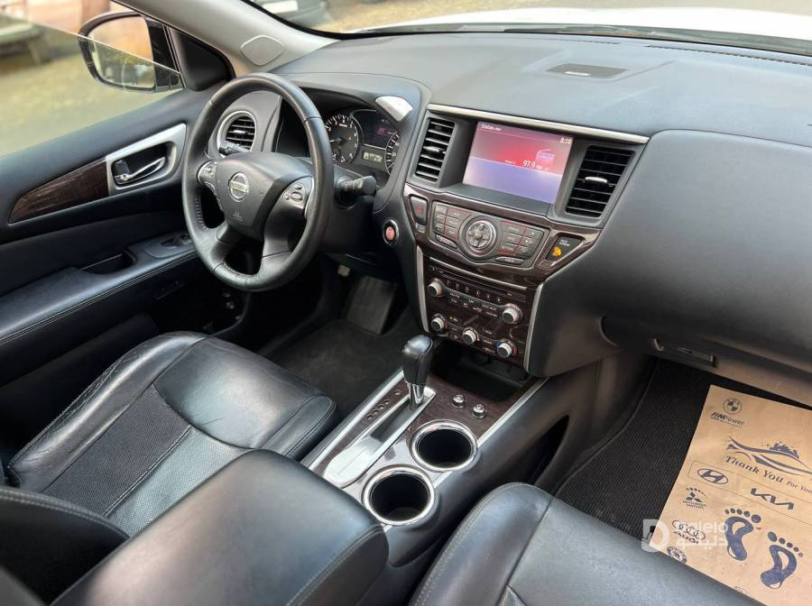 Nissan / Pathfinder